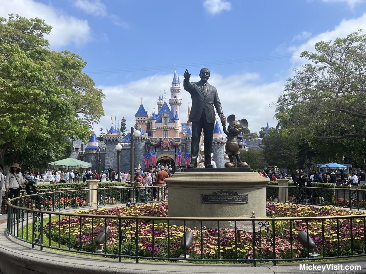 Disneyland Reveals New Special Ticket Offer For Local Residents ...