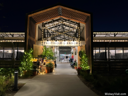 How to Resort Hop at Disney World During the Holidays - Our Resort ...