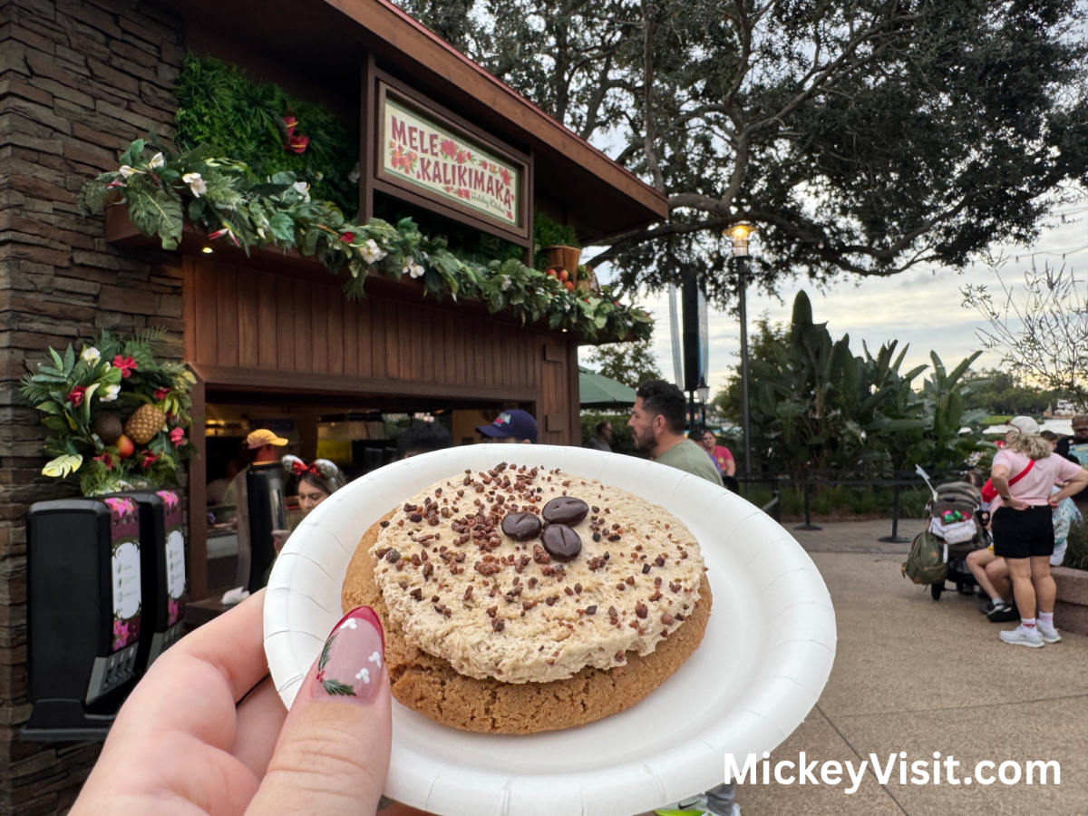 Ranking 16 EPCOT Festival of Holidays Foods Best & Worst