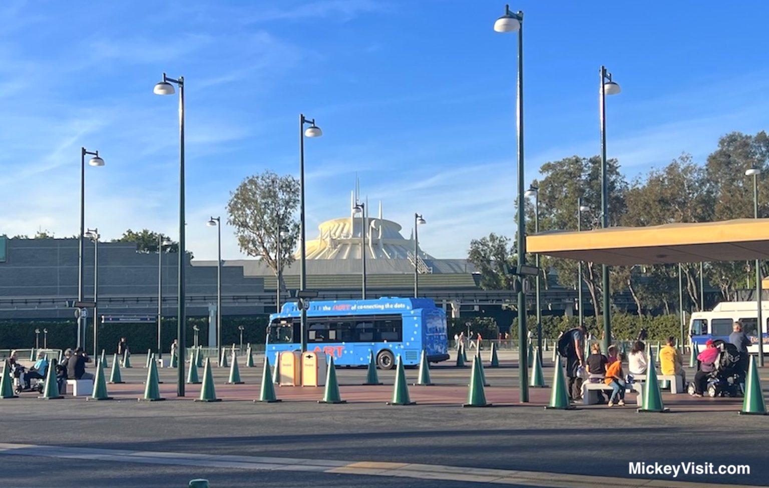 Anaheim Hotels Give Update on Disneyland Shuttle Plans As ART Shuts ...