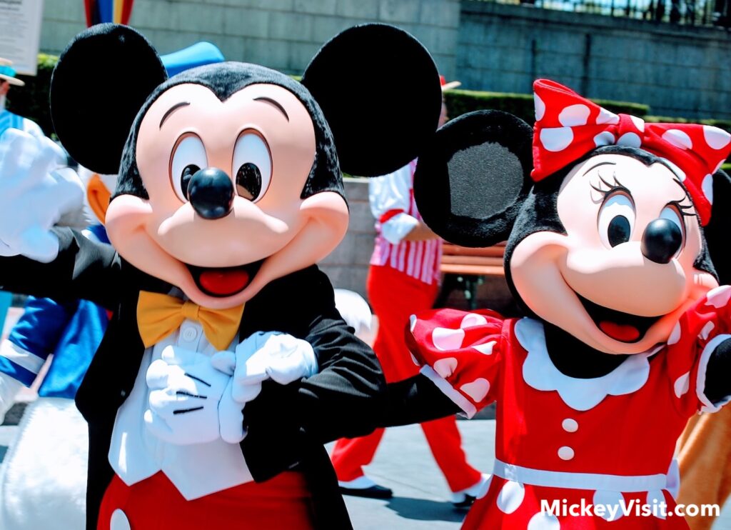 Disneyland Hours 2025 FAQ, Tips, & Expected Hours